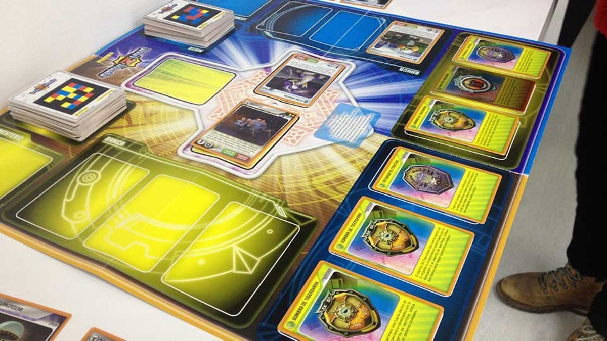 El universo de Invizimals se expande con la nueva colección de cartas